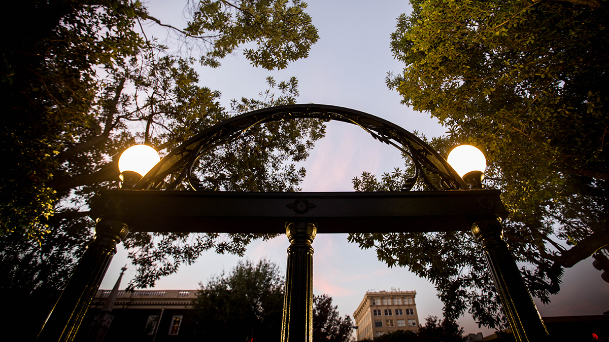 Alumna Spotlight: Amy Robach (ABJ '95) receives Distinguished ...